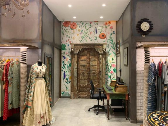 About Us – Label Anushree