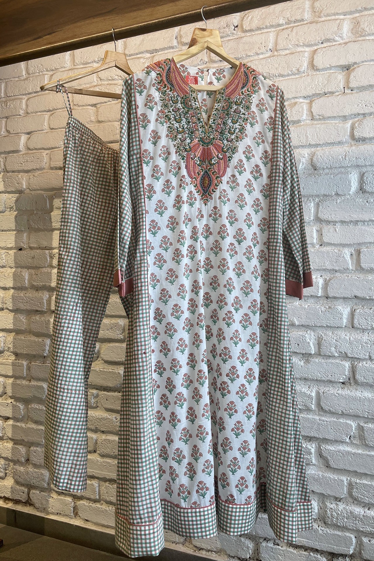 Offwhite Block Printed Kurta Set – Label Anushree